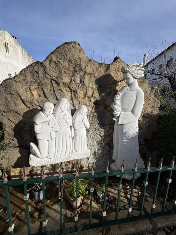 Fátima Miracle: What happened at the Miracle of Fátima? - Portugal.com