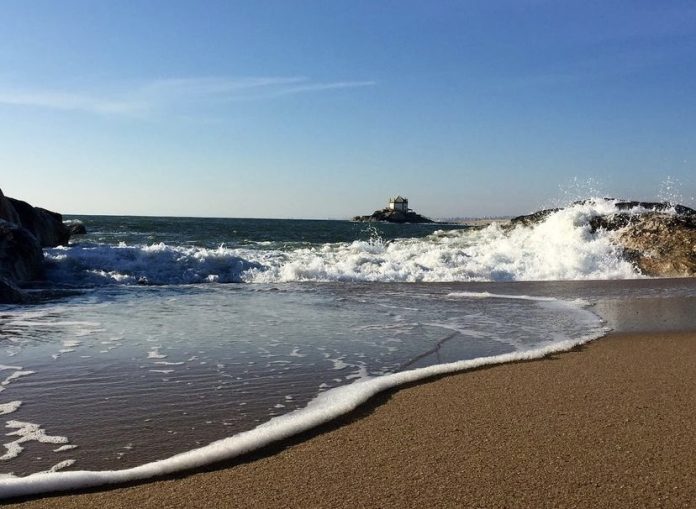 9 Best Beaches near Porto - Portugal.com