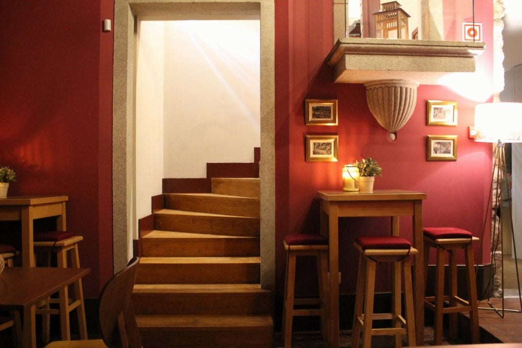 9 Best Bars in Porto - Portugal.com