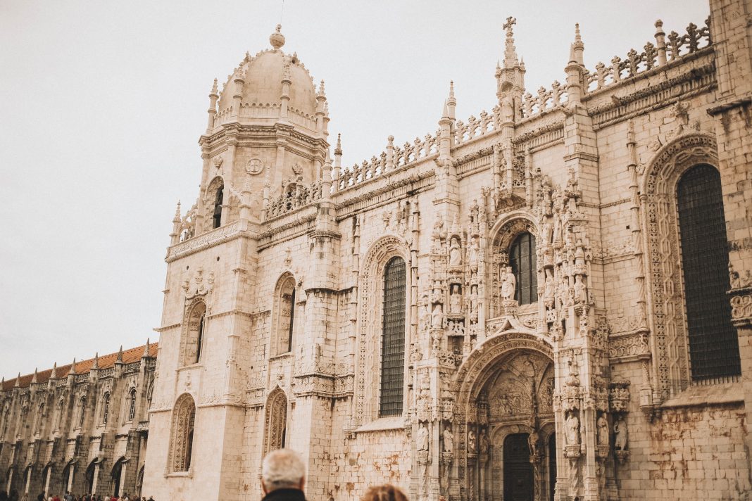 Portuguese Architecture: 7 Most Incredible Buildings in Portugal ...