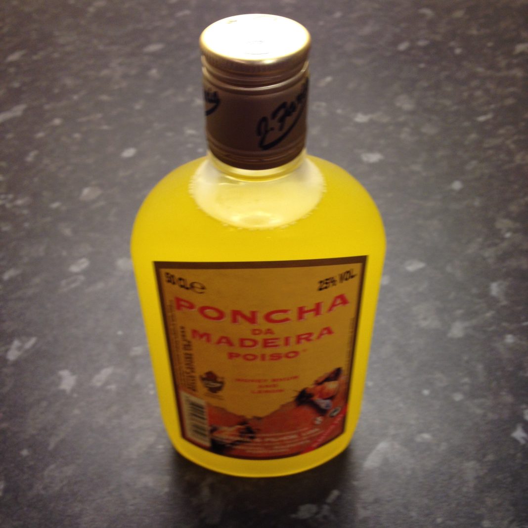 7 Portuguese Drinks: From Ginjinha to Port Wine - Portugal.com