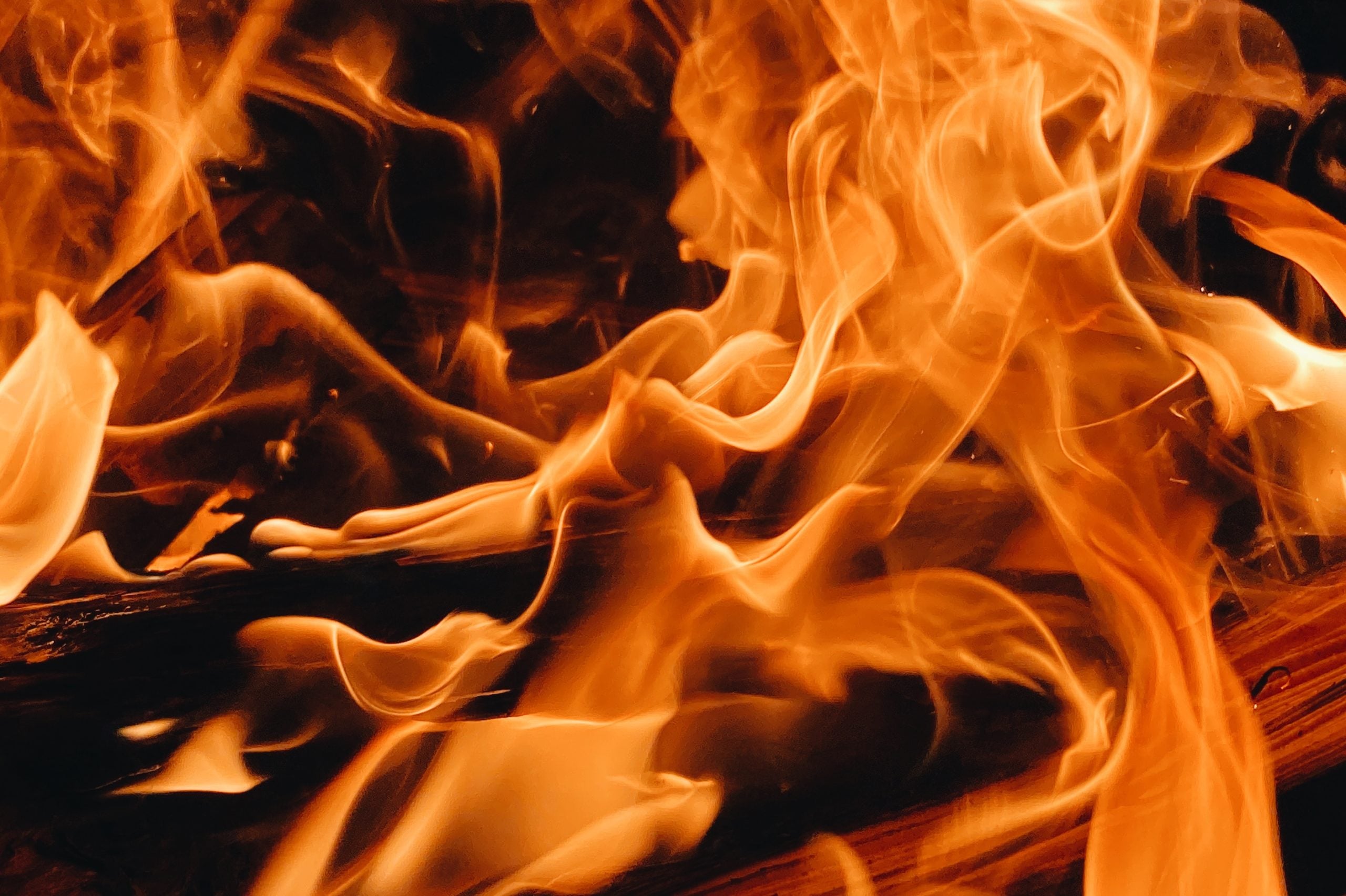 13 people injured in Cascais fire last night - Portugal.com