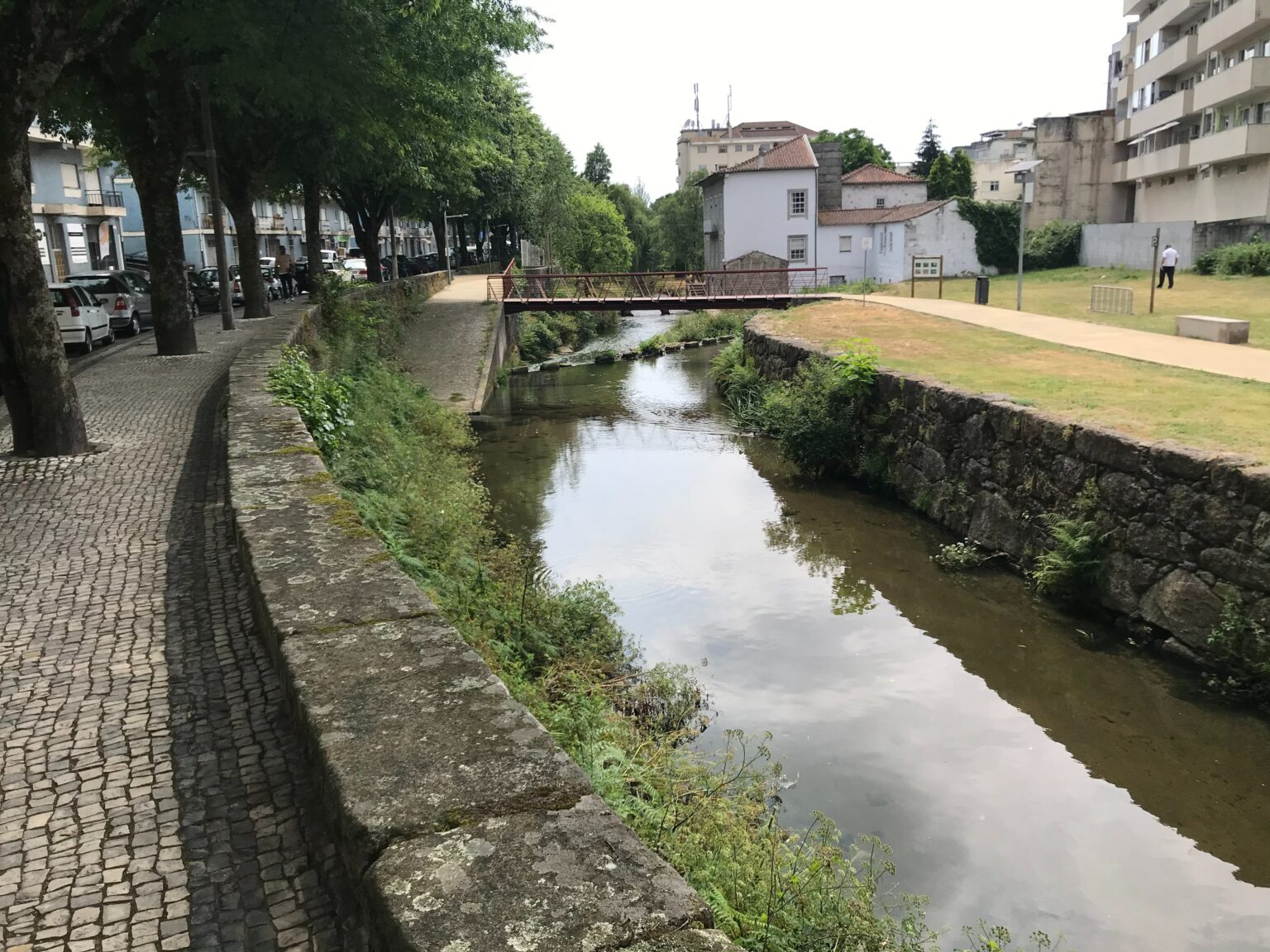 Retiring in Portugal - What Are the Biggest Expat Communities ...