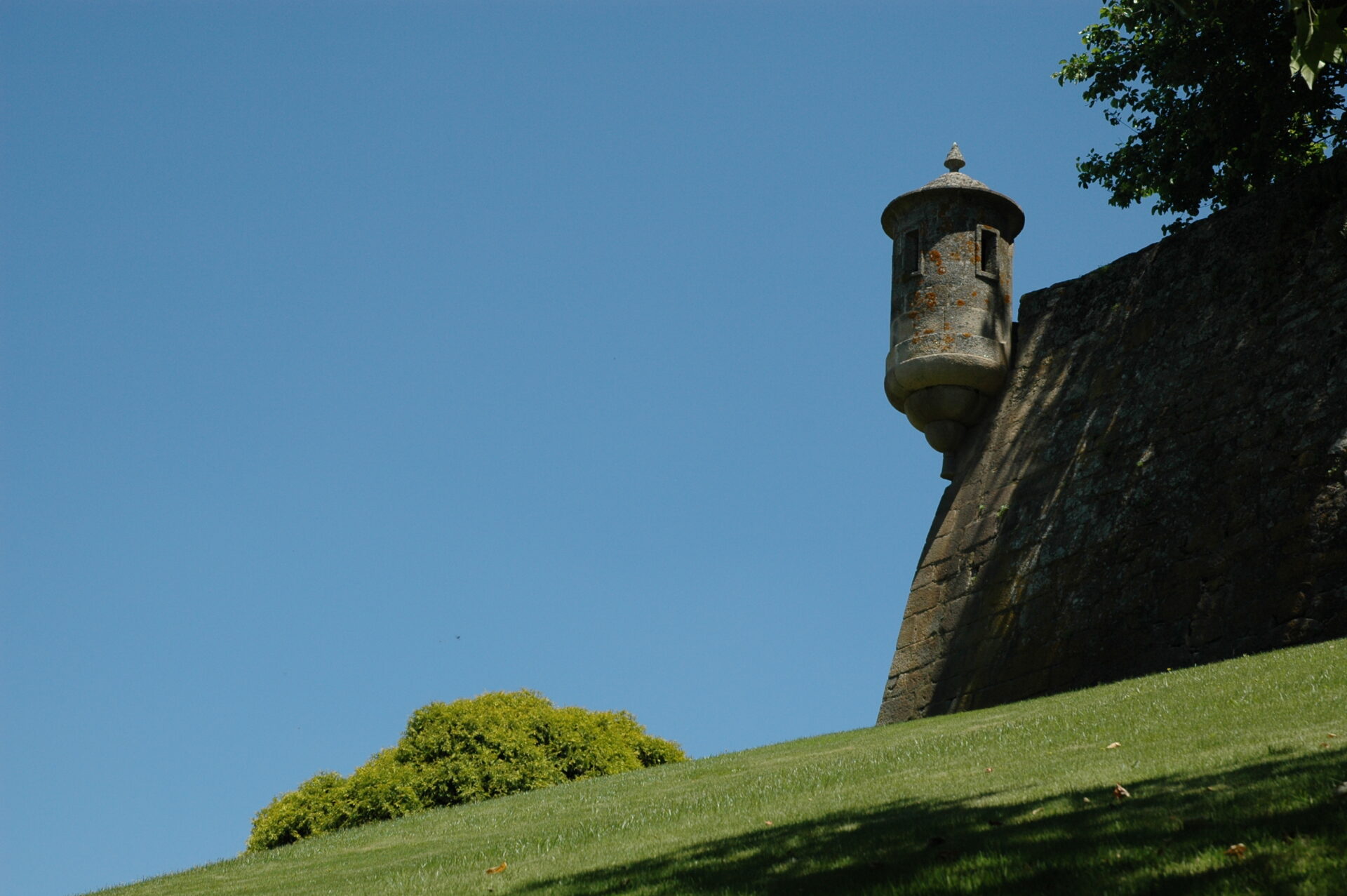 The Great Border Castles Road Trip - Portugal.com