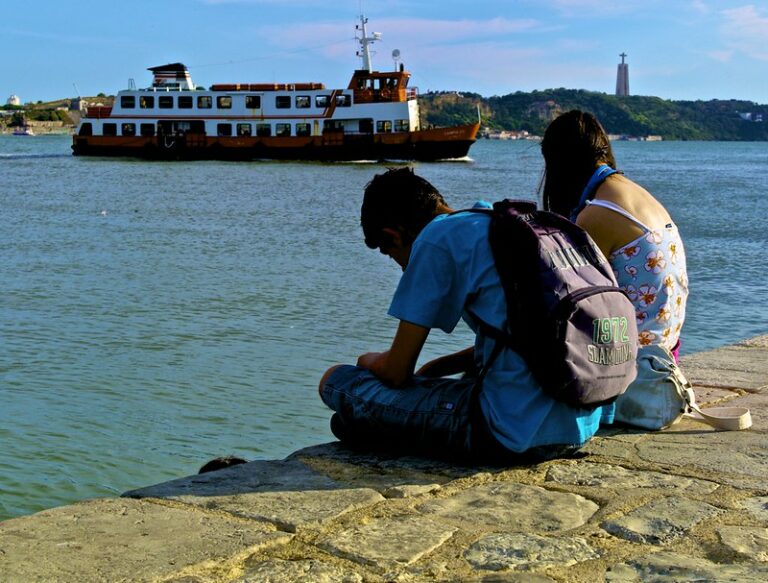 Cacilhas - A Great Lisbon Day Trip - Portugal.com