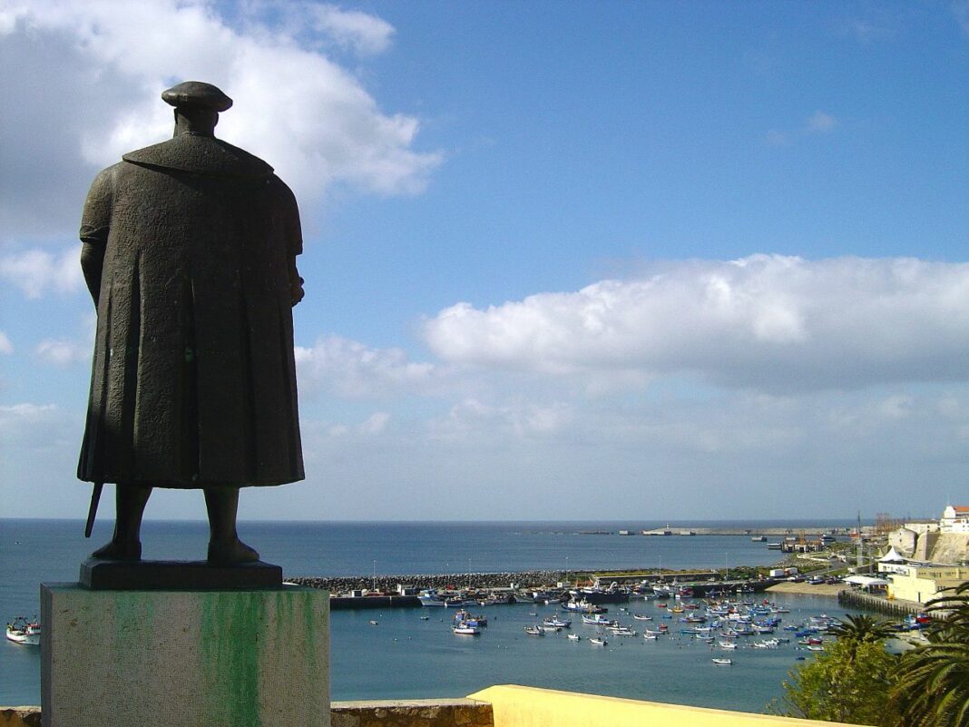 A Guide to Sines, Portugal’s Port of Entry - Portugal.com