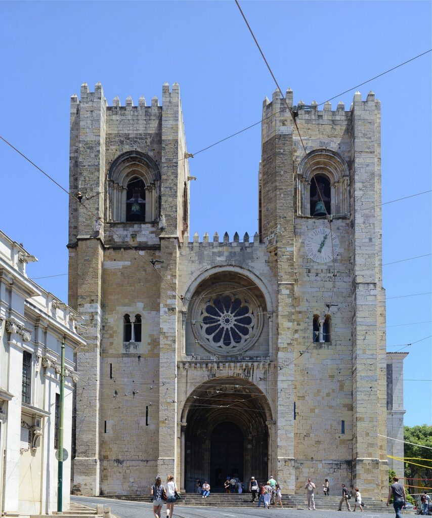 Romanesque Architecture in Portugal - Characteristics and Landmarks ...