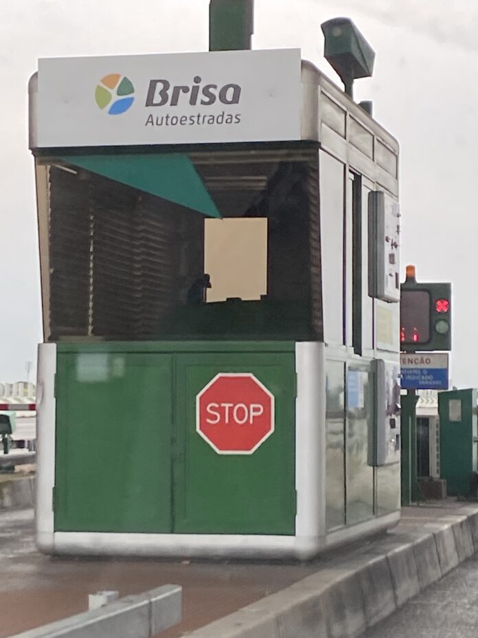 Your Guide to the Portuguese Toll Road System - Portugal.com