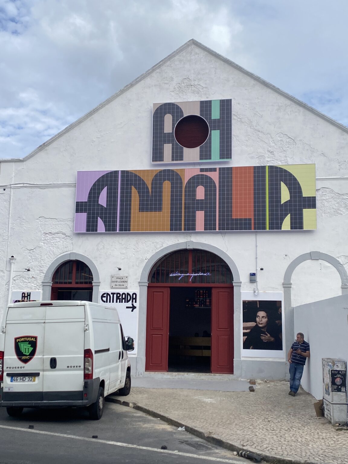 16 Amazing Facts About Amália Rodrigues, Portugal’s Queen of Fado ...