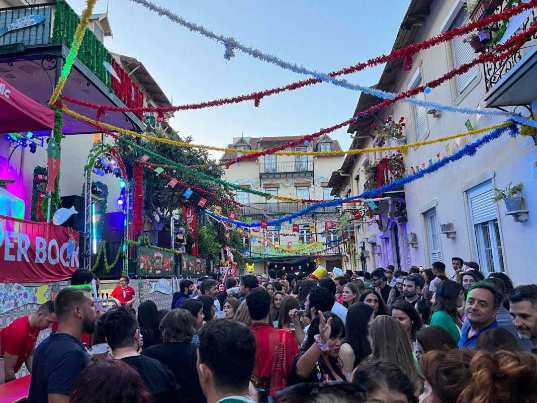 The Ultimate Guide to the Biggest Party in Lisbon - Santos Populares ...