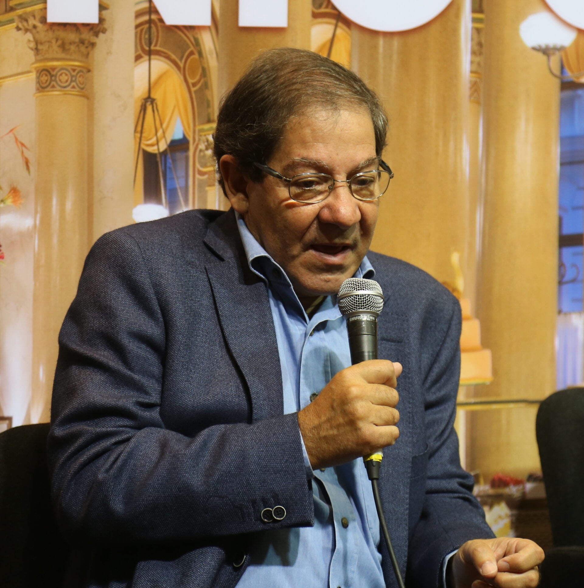 6 Inspiring Portuguese Poets - Portugal.com