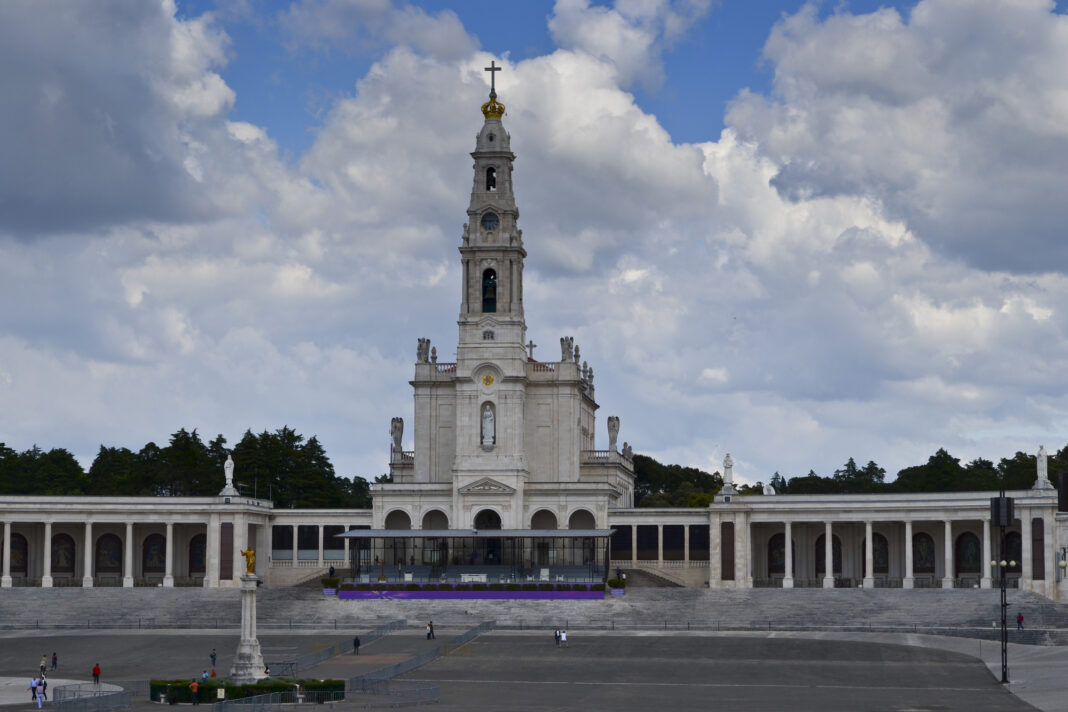 15 Facts about Fátima, Portugal’s Holiest City, That Will Shock You ...